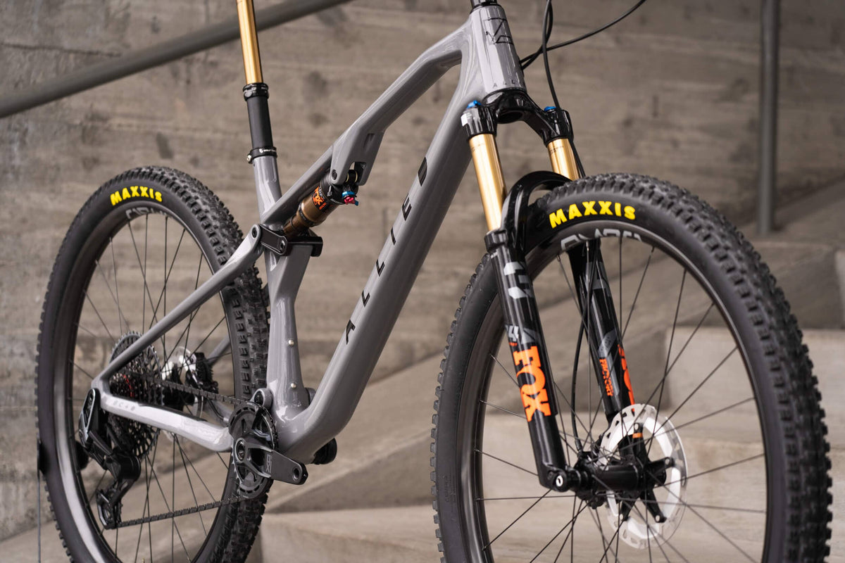 A Made-In-The-USA Allied BC40 | Contender Bicycles